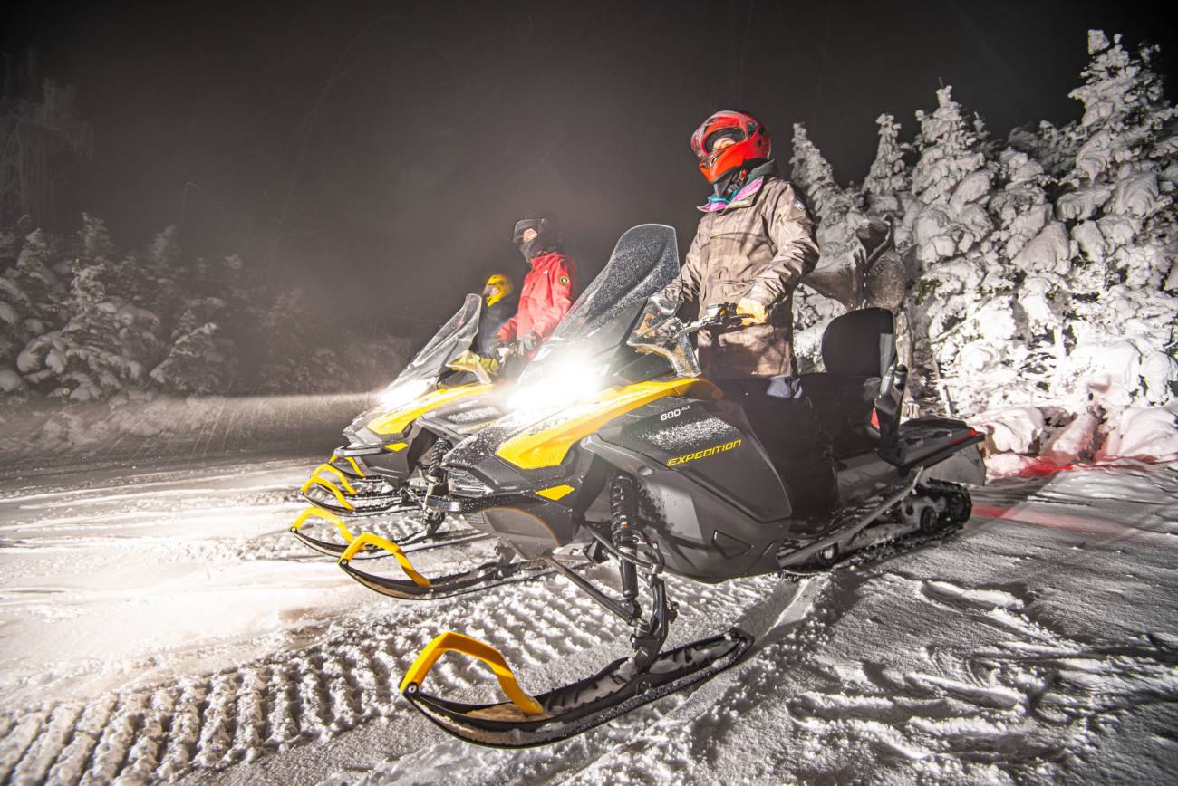 8 Tips for Your Vermont Snowmobile Tour - STRATTON MOUNTAIN BLOG